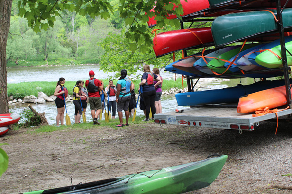 Turbo Tubing the Grand River! – Let's Discover ON