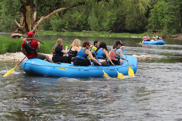 Turbo Tubing the Grand River! – Let's Discover ON